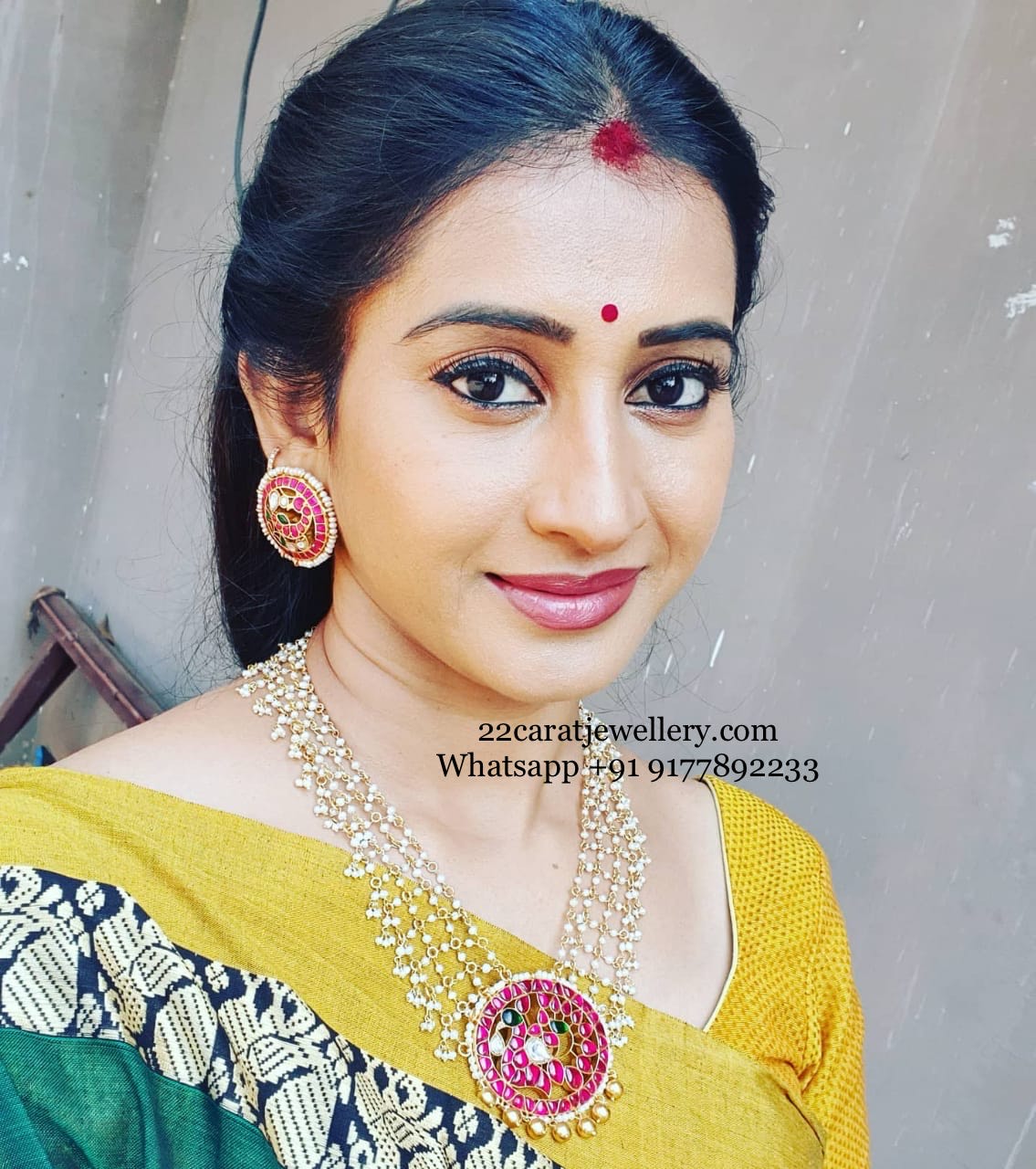 Meena Vasu Pearl Necklace - Jewellery Designs