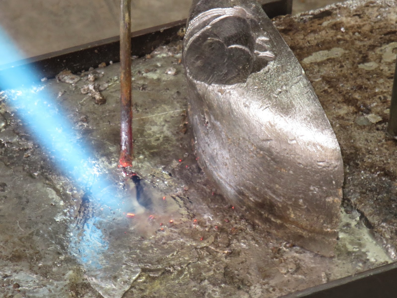 Building a NorthSea 29 - the build continues: Tuning up the Lead Keel