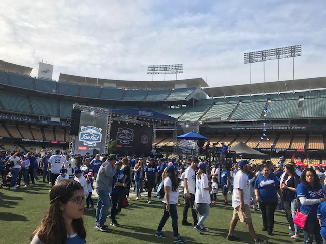 Dodgers Blue Heaven: My 2018 Dodgers FanFest Recap - Photos and Links