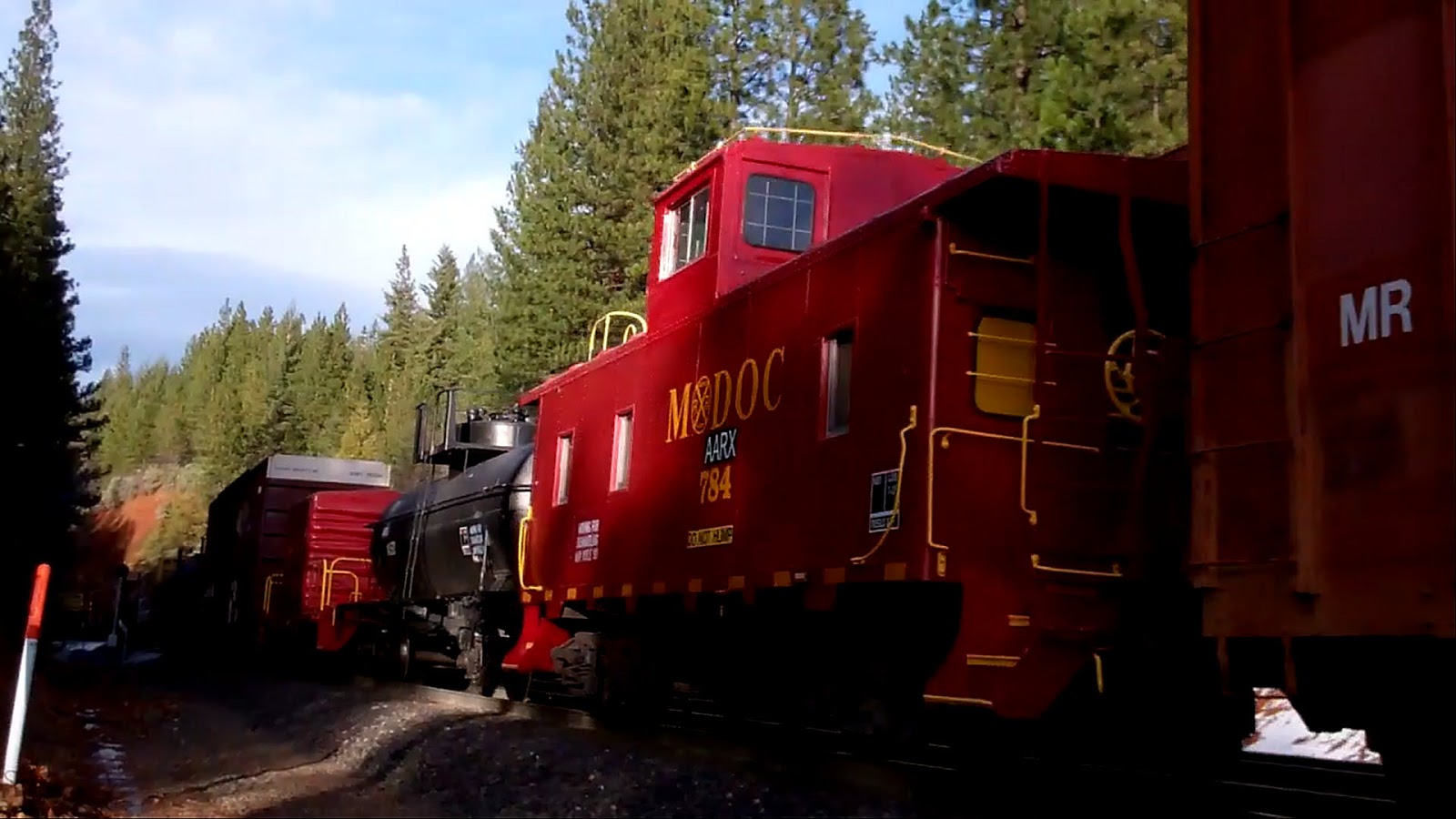 Milepost 154: A Train Blog: Casa Loma Road: I nail another train meet