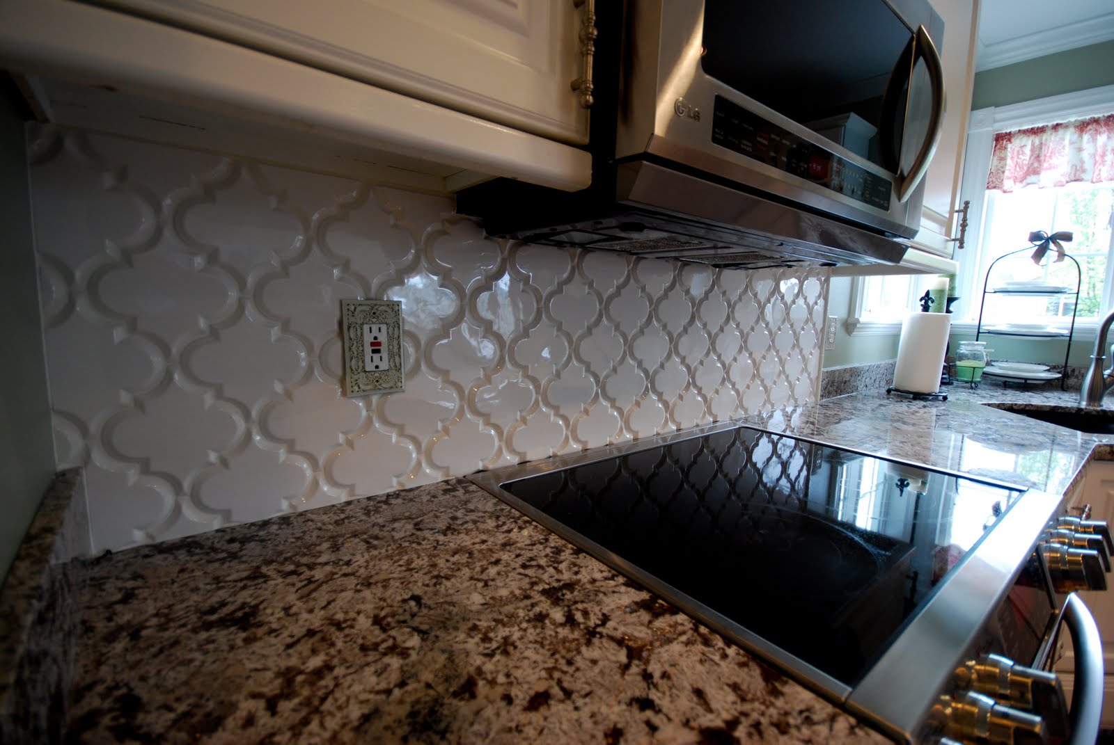 The Granite Gurus: Halstead Cambria quartz and Bianco Antico granite ...
