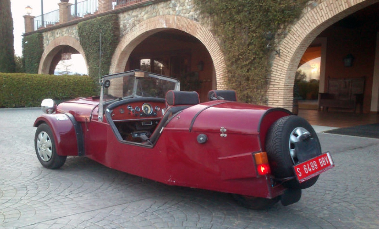 Maximum Mini: Three little 3-wheelers