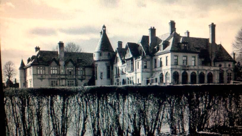 SHADOWS OF THE NIGHT: Collinwood a really nice photo