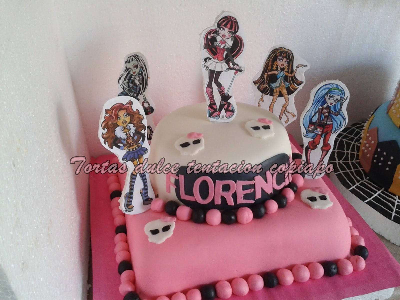 Tortas Dulce tentacion: TORTA MONSTER HIGH