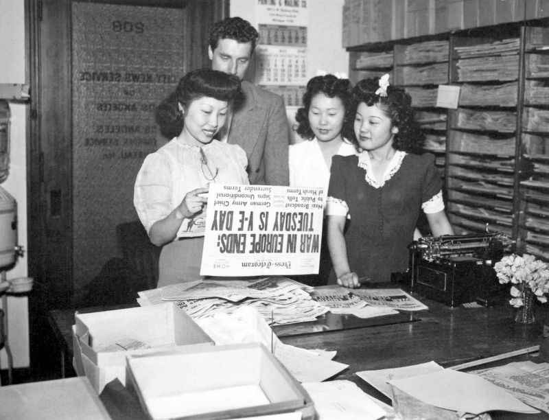 Vintage Photos of Japanese-American Life After the War in the 1940s ...