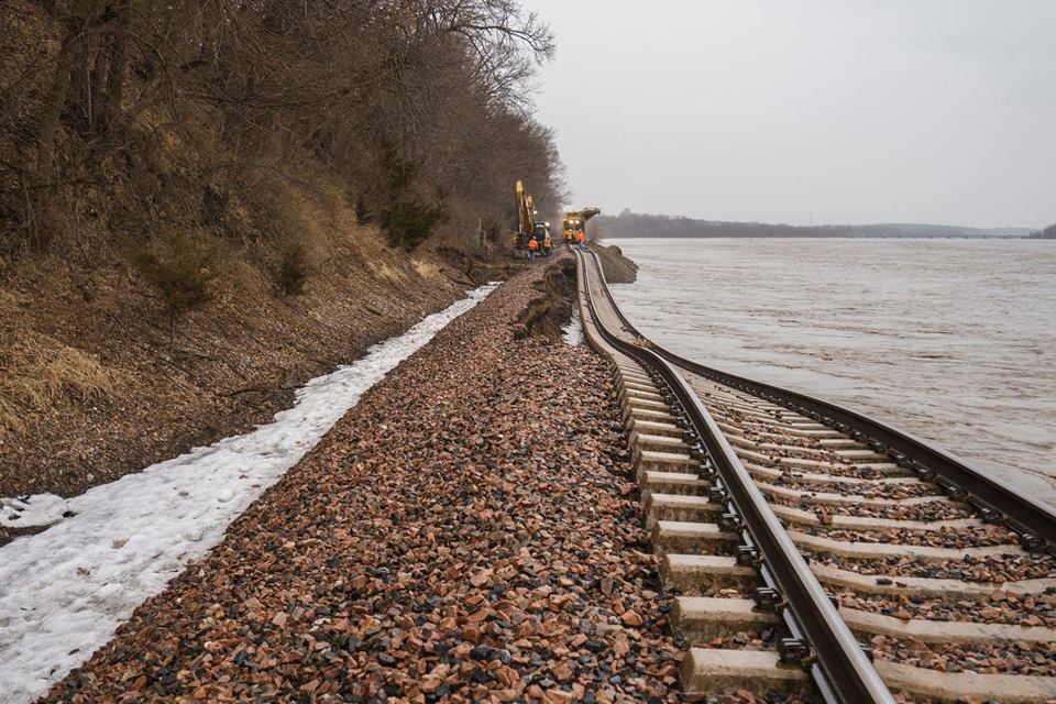 Industrial History: MoW: Flood of 2019: Repairing washouts with "belt ...