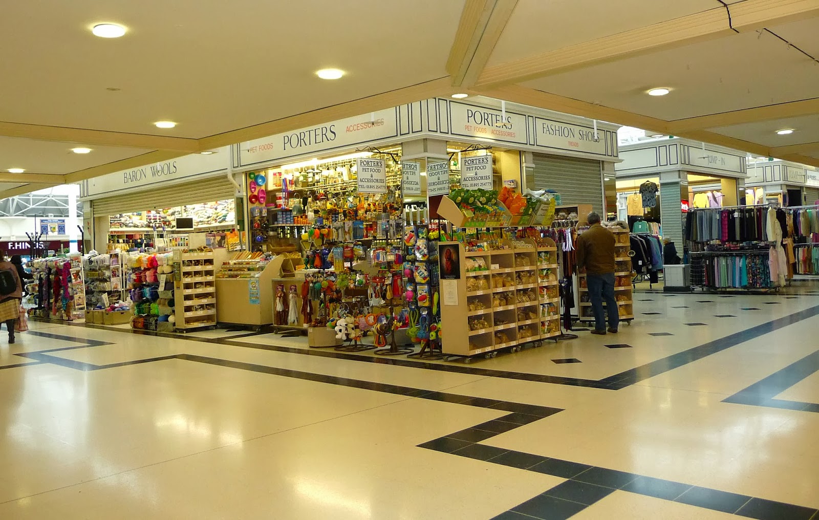 London Underground Towns: Uxbridge