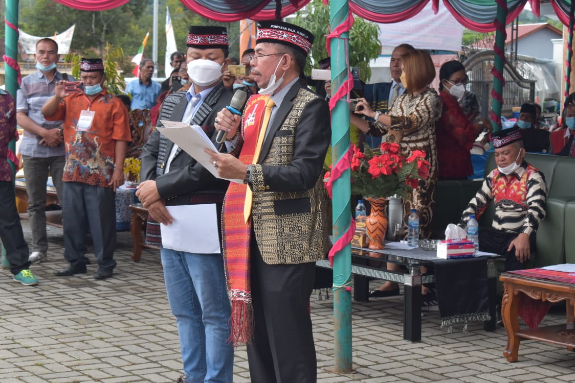 Ketua Umum Punguan Toga Pandiangan Pomparan Raja Humirtap Boru Bere ...