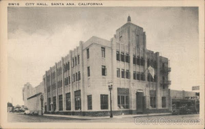 Santa Ana: What A Surprise! - HAERR TRIPPIN'