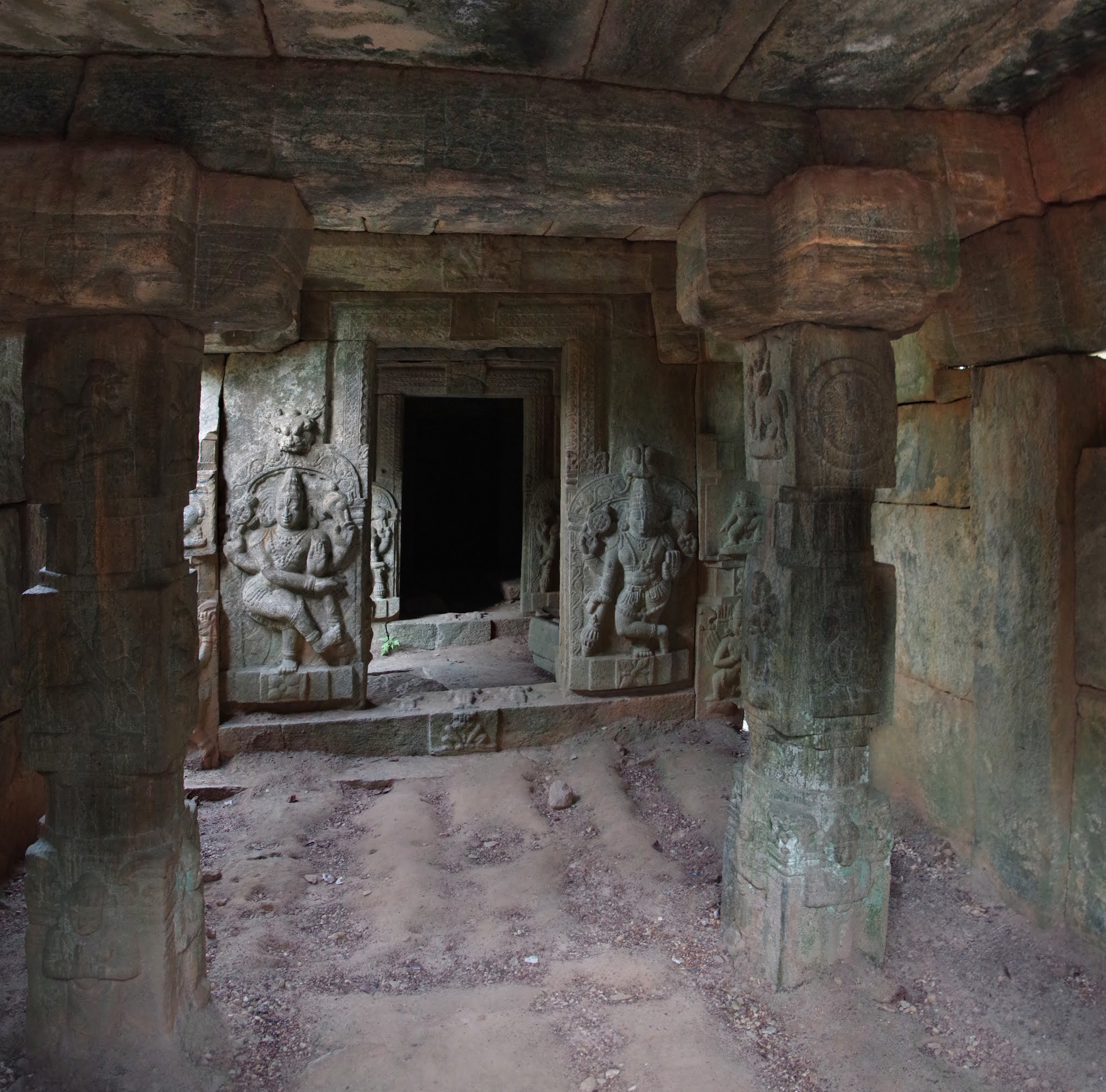 Panamaram Jain temples: A photo blog