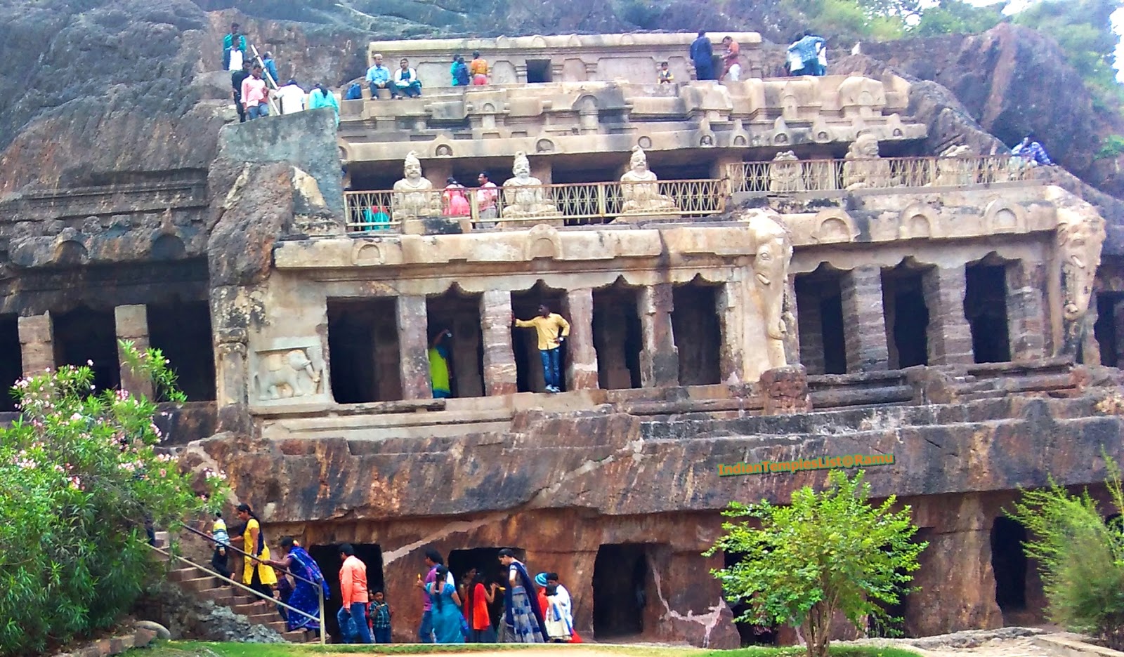 Famous Undavalli Caves in Vijayawada - History, Timings and Attractions ...