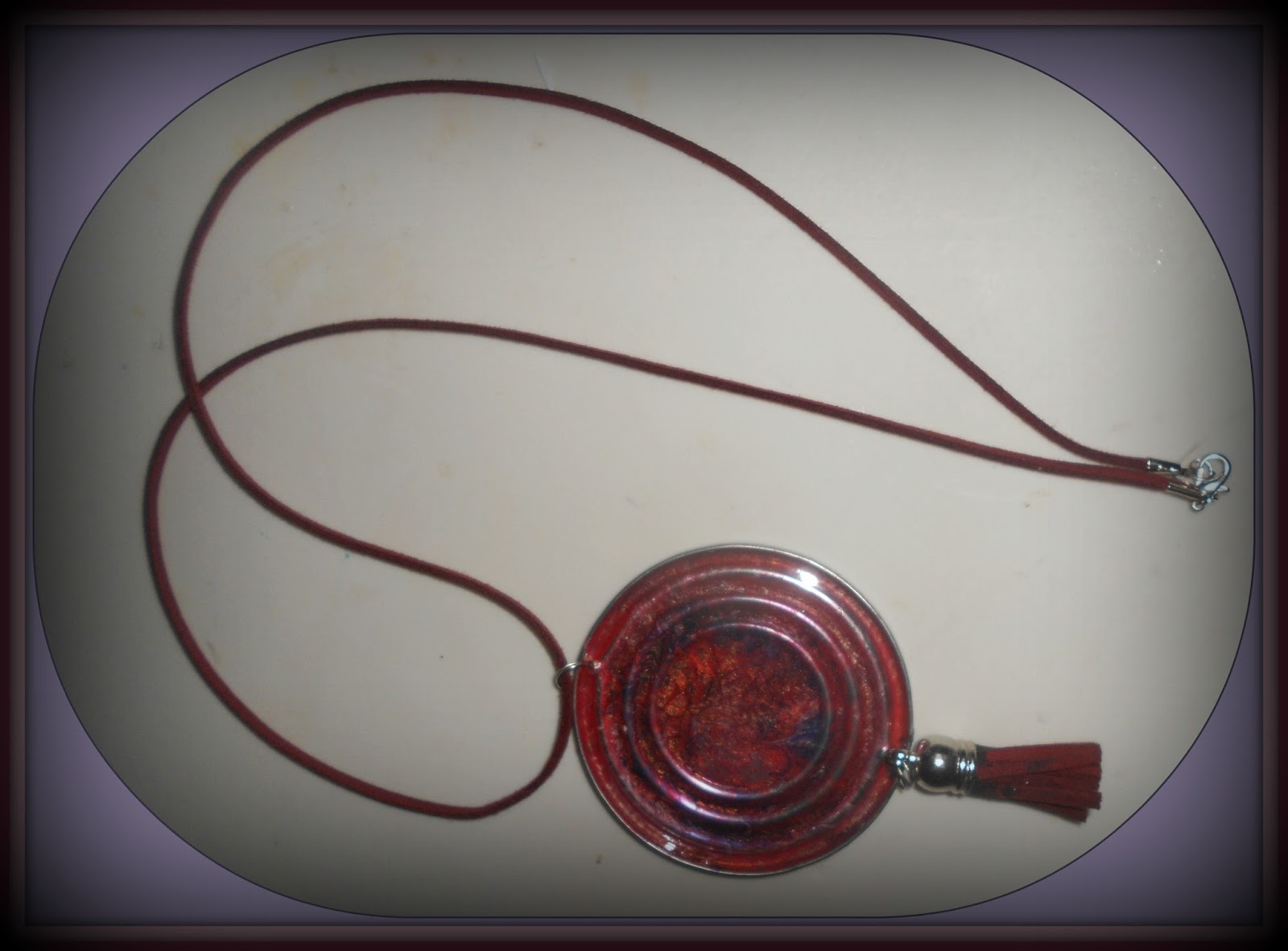 lila365idees: ΜΕΝΤΑΓΙΟΝ ΑΠΟ ΠΑΤΟ ΤΕΝΕΚΕ (PENDANT FROM TIN)