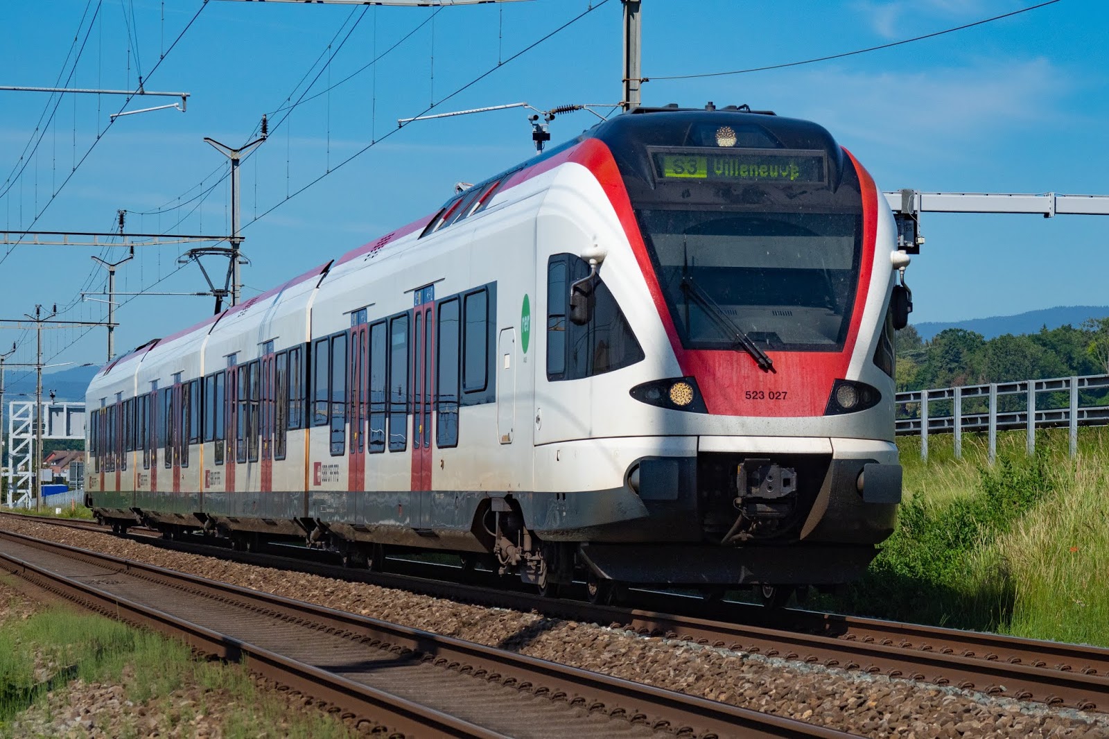 ÖFFENTLICHER VERKEHR: Stadler FLIRT RABe 523 CFF RABe 523 027