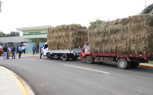 Agricultura entrega 20 mil pacas y 5 mil silos de maíz a ganaderos de ...