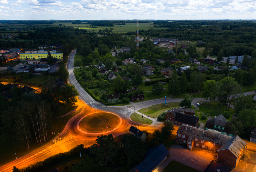 - Paranull -: Abja-Paluoja, öö ja päev.