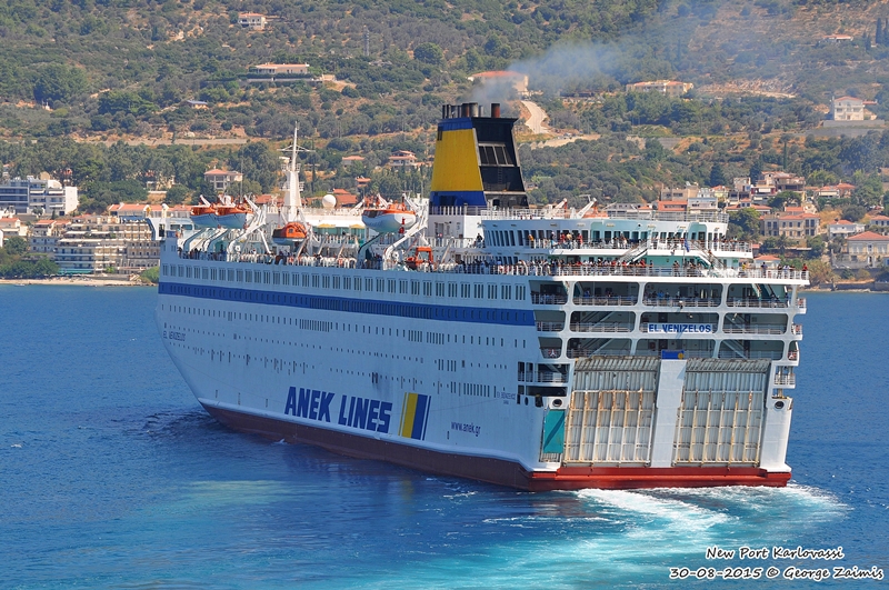 New Port Karlovassi: Φευγει και το Ελευθεριος Βενιζελος