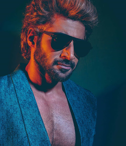 Shirtless Bollywood Men: Forty Plus: And Fabulous: Model Gets hotter ...