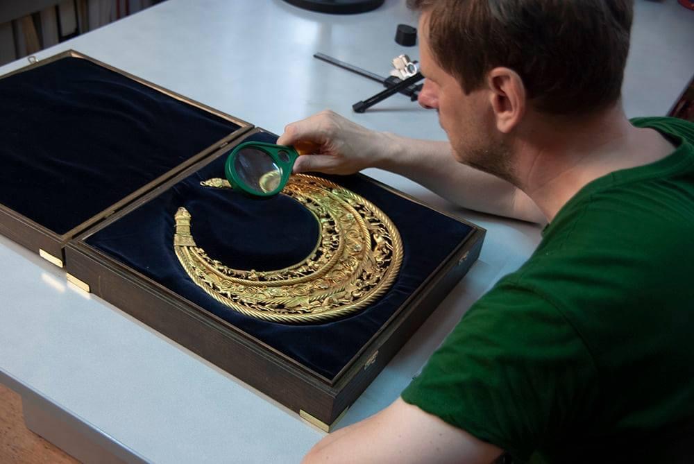 Українська Золота пектораль - зашифроване послання скіфів