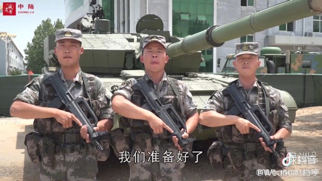 China Defense Blog: Photos Of The Day: Short barrel QBZ-95B-1 carbine ...