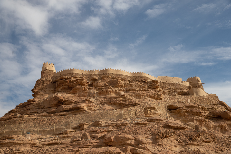 Birds of Saudi Arabia: Zaabal Castle – Sakaka