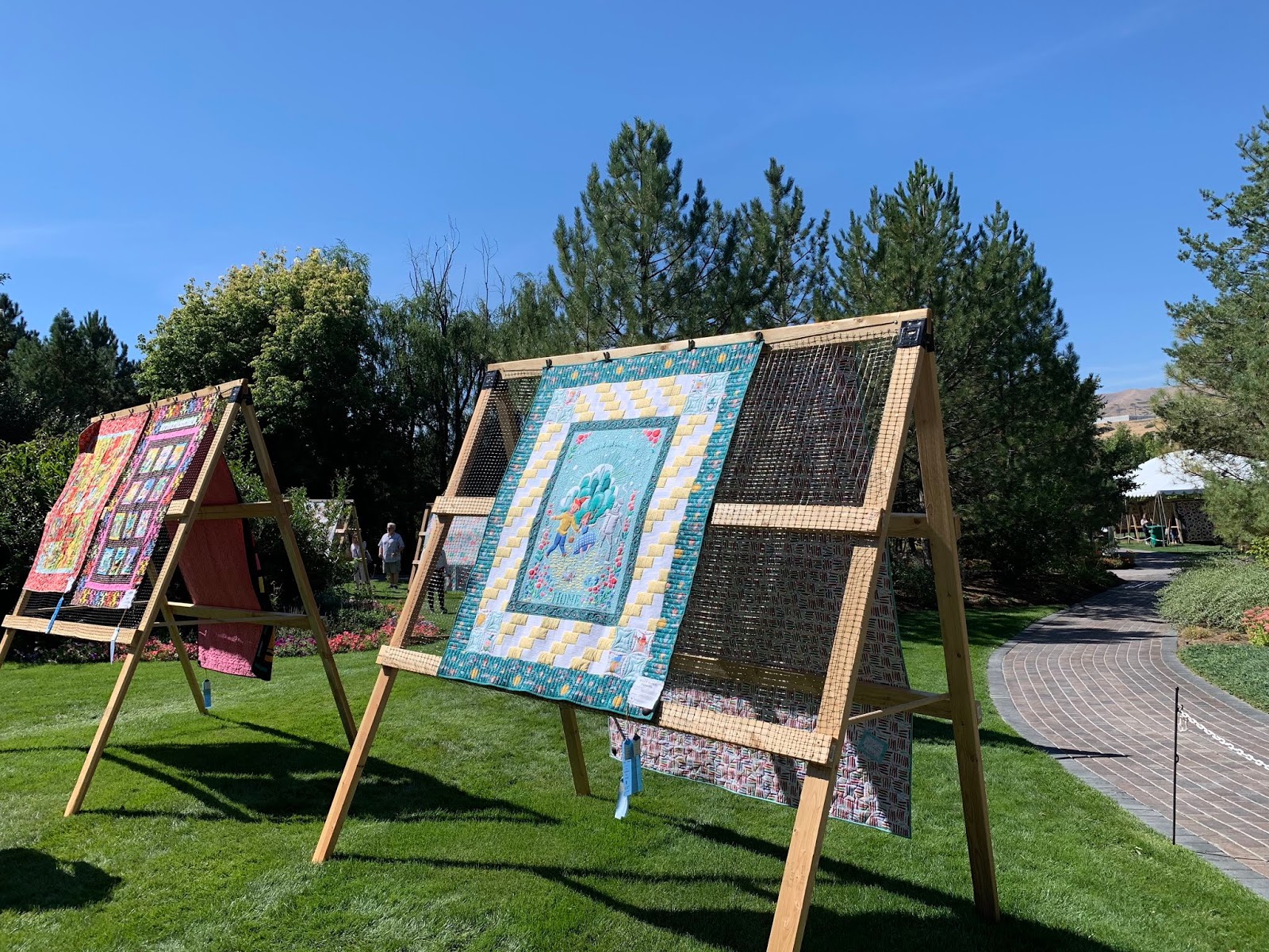 Sew Fun 2 Quilt: Vendor Tents