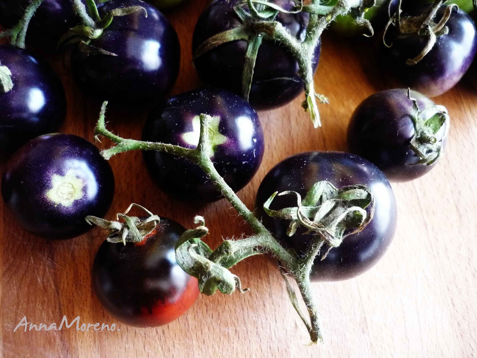 Buenas Migas. Blog de cocina de Anna Moreno.: TOMATES 'OSU BLUE'