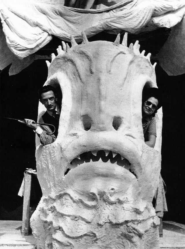 30 Black and White Photographs of Gala and Salvador Dalí From Between ...