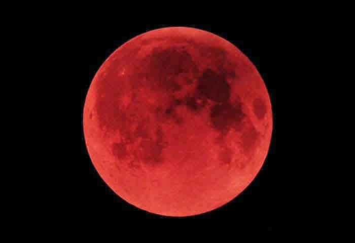 MEGAPHONE: Lua ficará vermelha durante eclipse total nesta madrugada