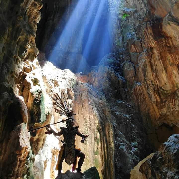 Keindahan Goa Batu Sawar, Goa Memukai Dipuncak Gunung (9 Foto) ~ Madjongke
