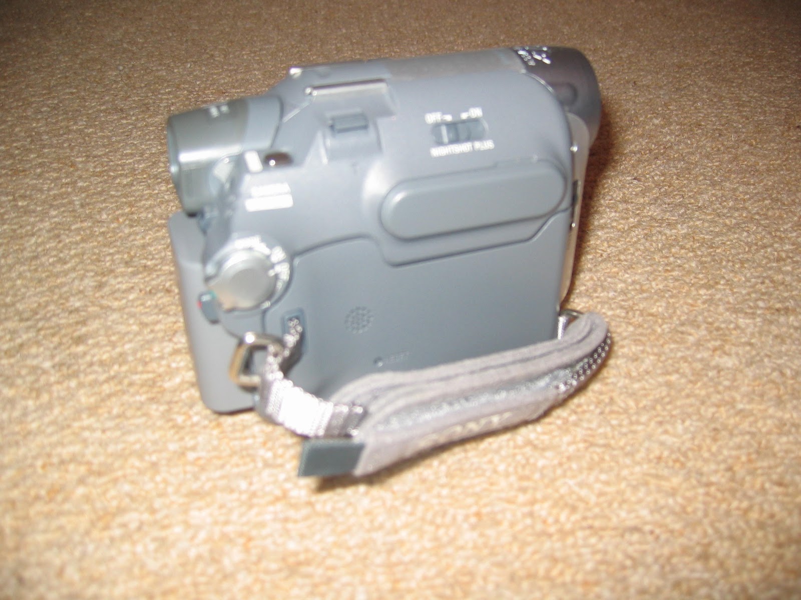 Stuff I'm Selling on E-Bay: Sony Camcorder DCR-HC21 MiniDV Handycam w ...