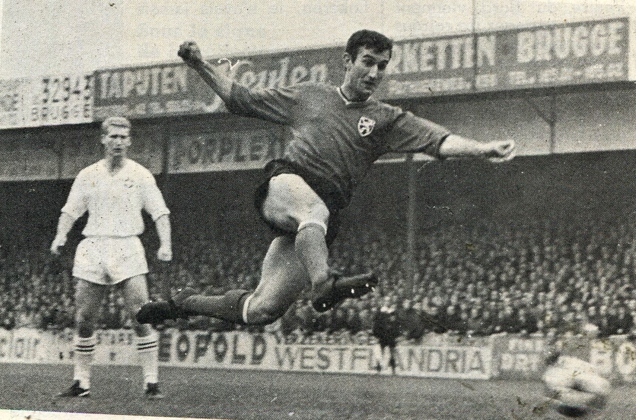 Soccer Nostalgia: Old Match photographs-Part 27b