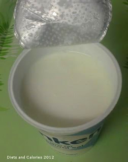 Diets and Calories: Onken Low Fat Natural Set Yogurt