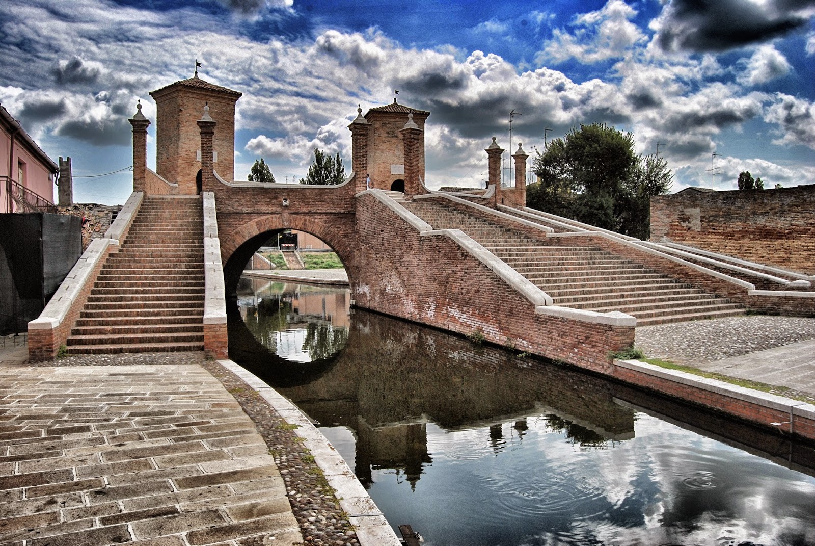 The town of Comacchio, Emilia Romagna, Italy : r/europe