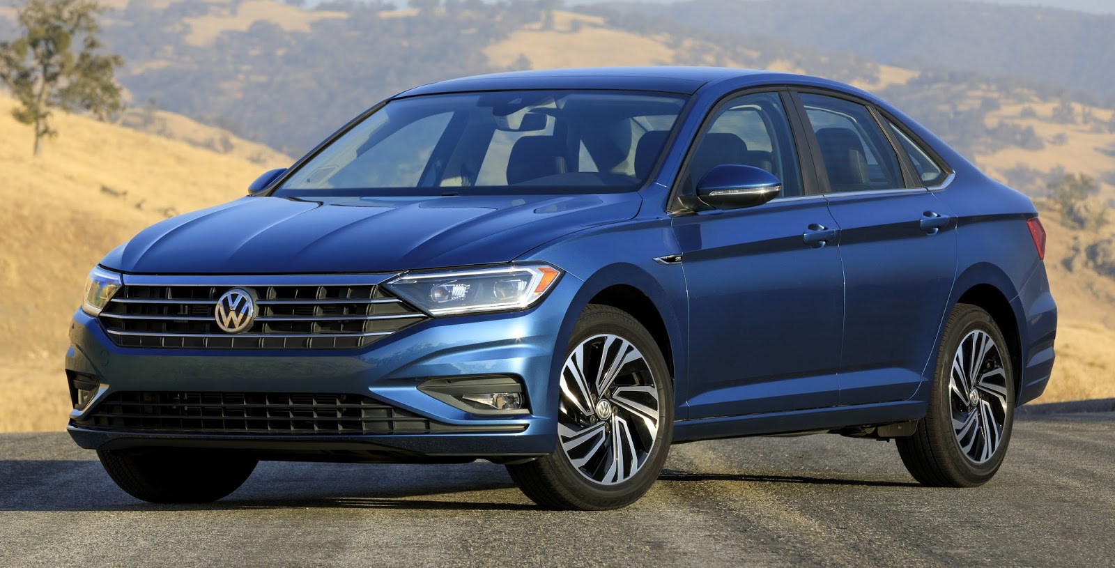 Volkswagen Jetta estreia nova geração no Salão de Detroit