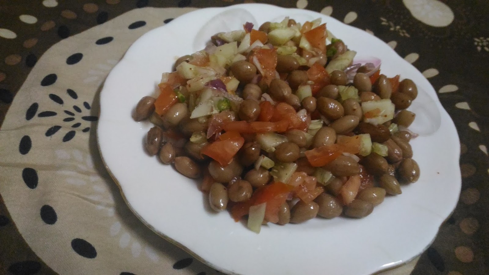 Mukti's Kitchen: CHATPATI MOONGFALI / PEANUTS