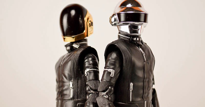 PREORDER66: S.H. FIGUARTS DAFT PUNK REVIEW, REFLECTIONS, AND WHAT HAVE YOU