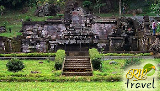 RW Tovel: Petirtaan Candi Jolotundo Mojokerto
