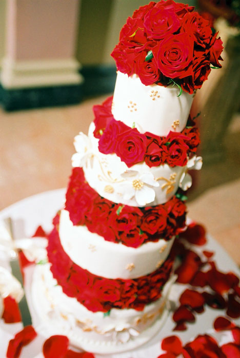 Modele Tort: TORTUL MIRESEI - MODELE CU TRANDAFIRI