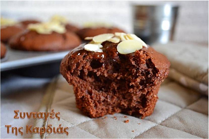 ΣΥΝΤΑΓΕΣ ΤΗΣ ΚΑΡΔΙΑΣ: Muffins με μέλι και κακάο
