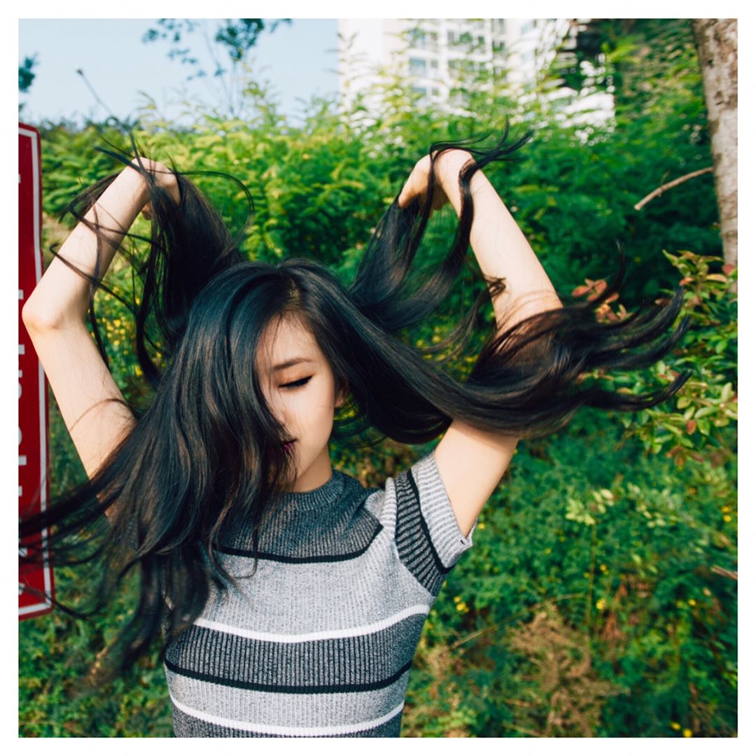 Rosé de BLACKPINK muestra fotos pre-debut con pelo negro