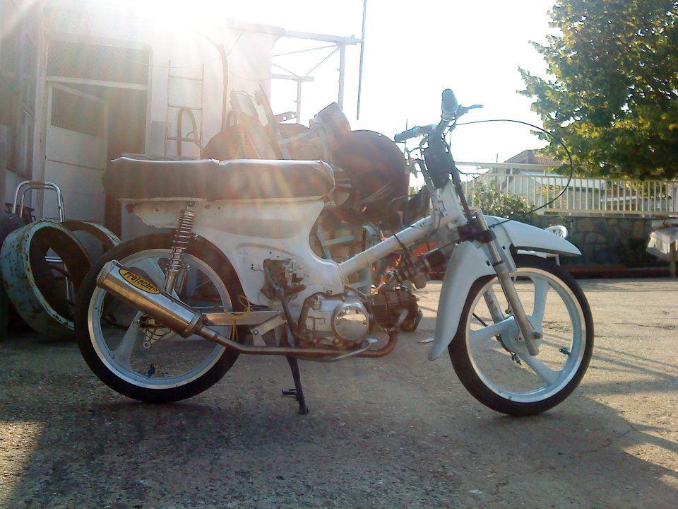 Τα πιο όμορφα μηχανάκια: GLX