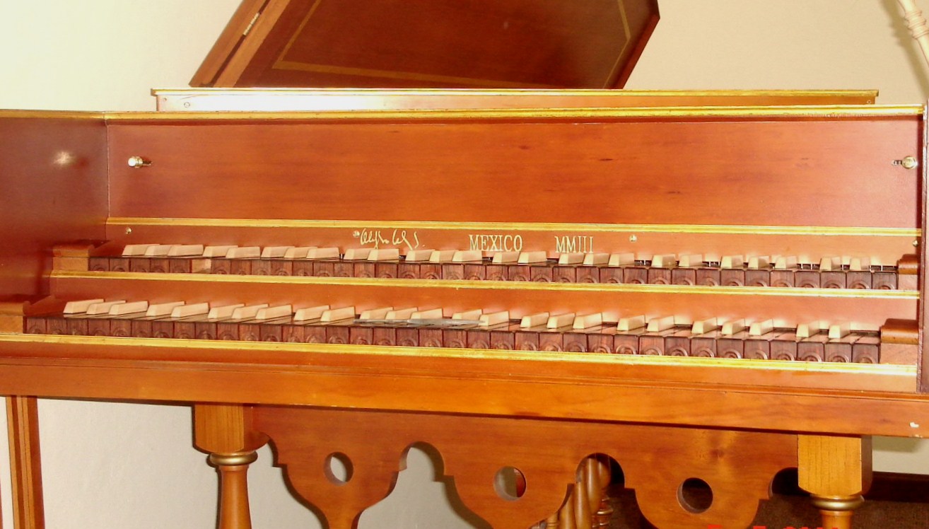 Alejandro Vélez: Teclados de Clavecines. (Madera ébano con maple ...