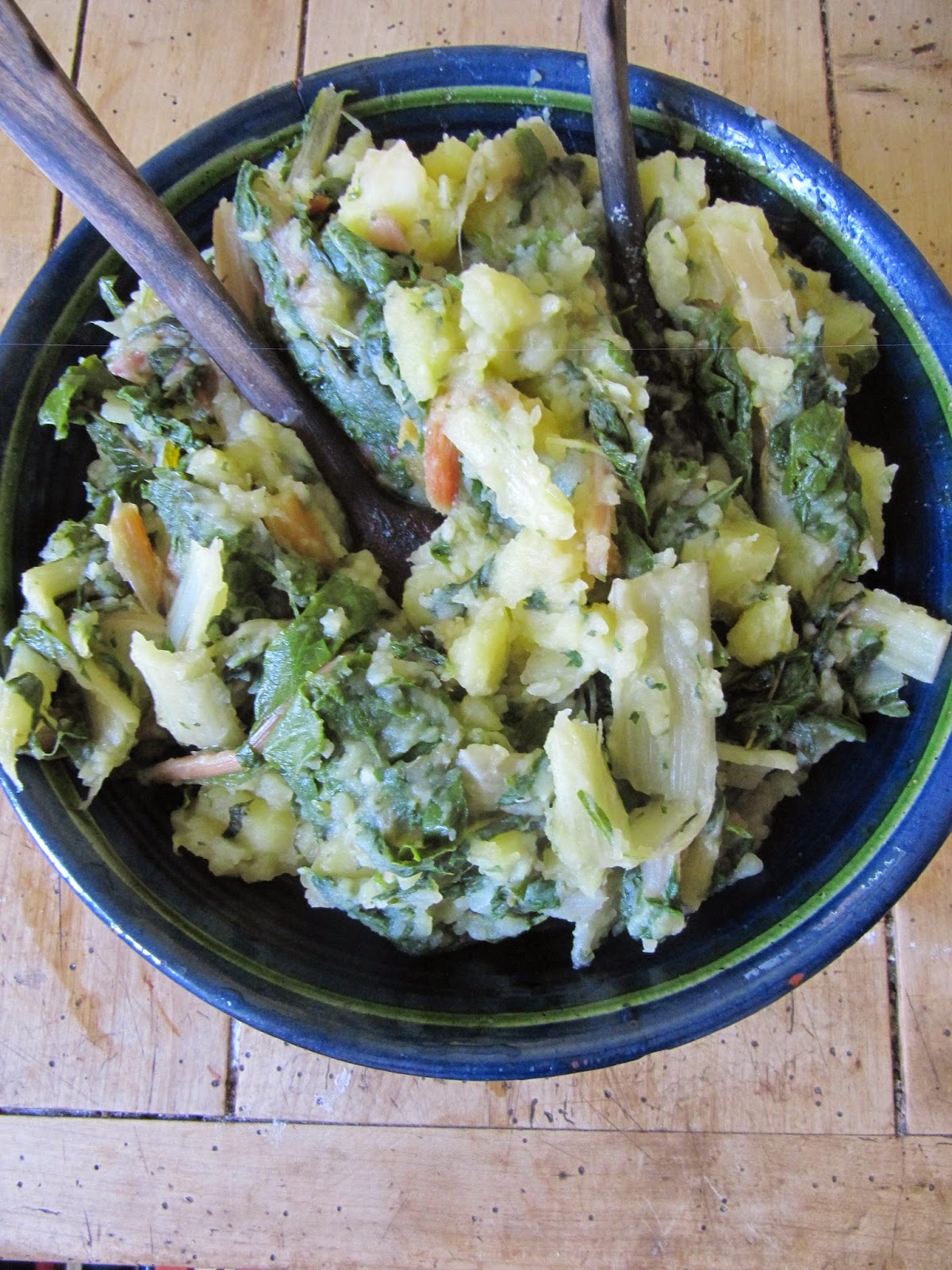 La cuisine d'ici et d'ISCA: Salade de blettes aux pommes de terre