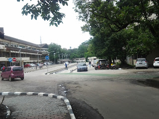 Tugas Daeng: Hasil renovasi jalan di depan perpustakaan LSI IPB dramaga ...