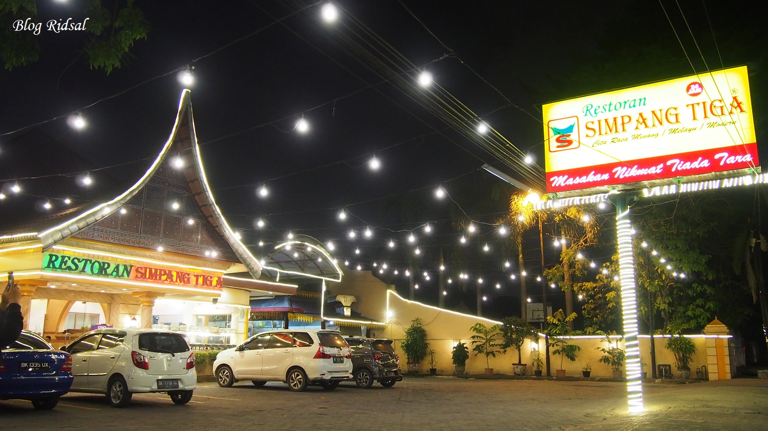 Restoran Simpang 3: Cita Rasa Minang, Melayu dan Modern - Blog Ridsal