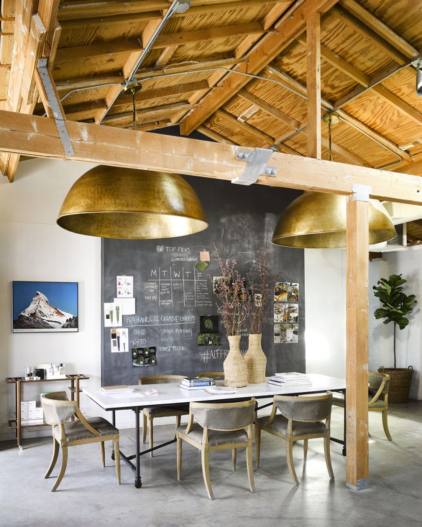 Gwyneth Paltrow’s Goop headquarters in Santa Monica, California. Decor ...