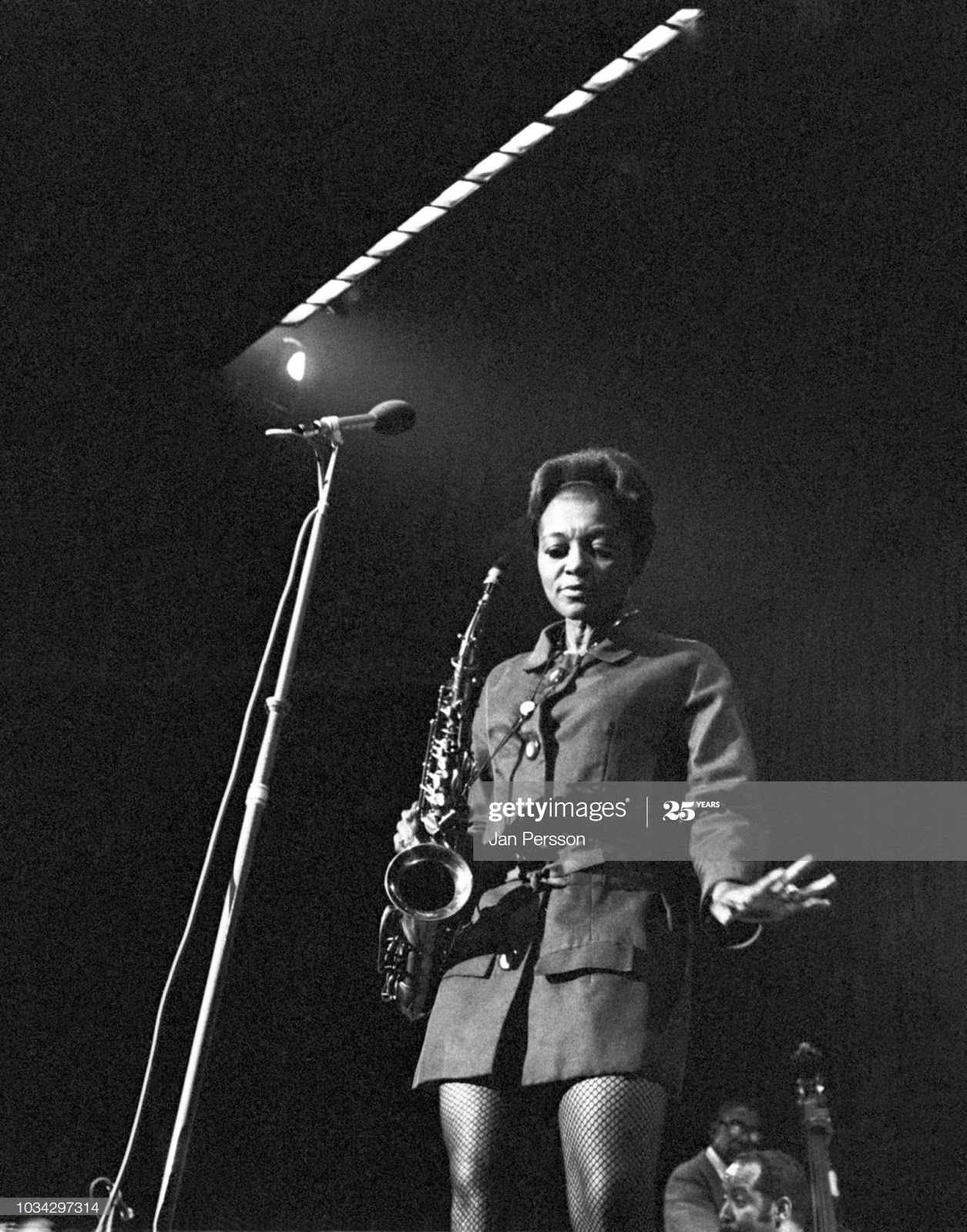 Las Saxofonistas - Por DanZSax: ELVIRA "VI" REDD