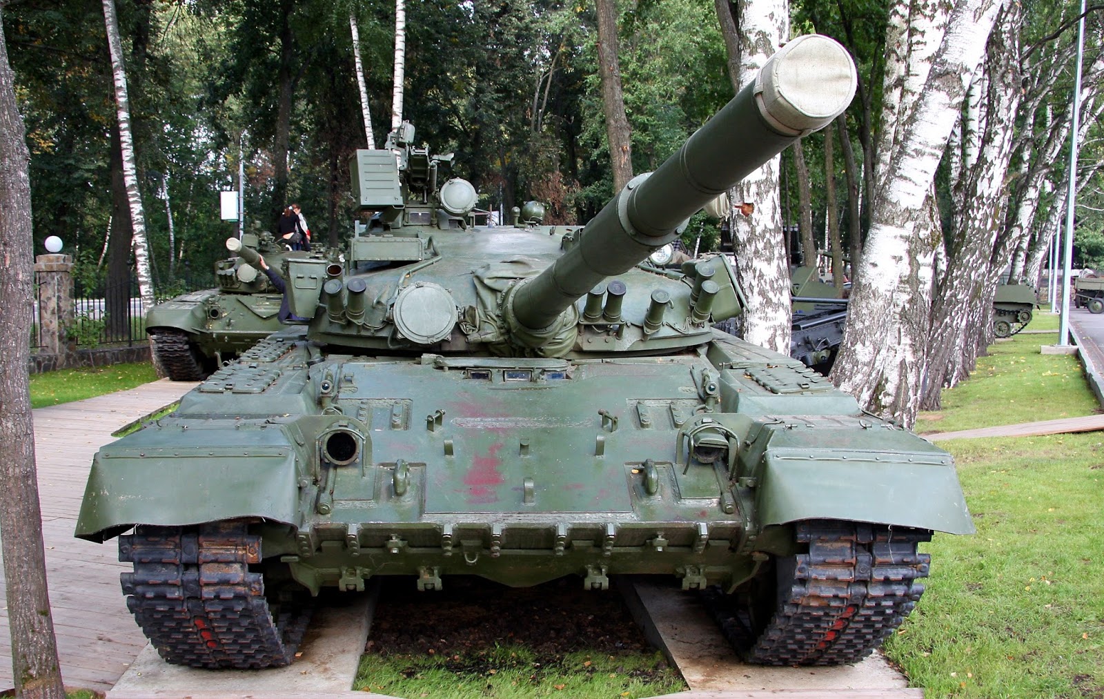 Tankograd: T-80