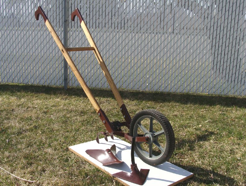 Gardening: Wheel Hoe - Finished