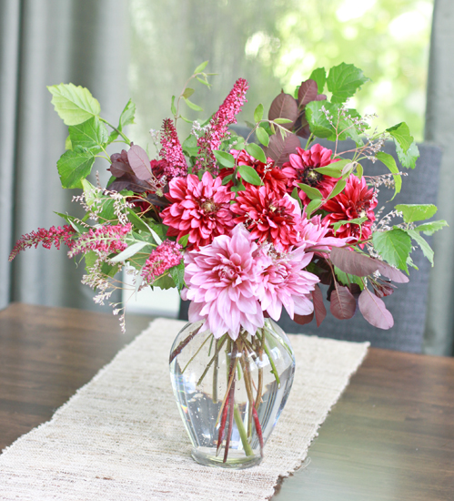 VW Garden: Dahlia Vases for September